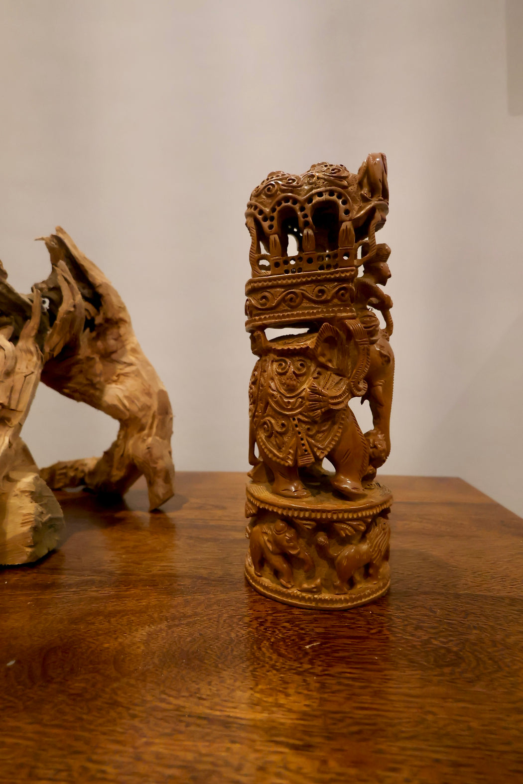 Sandalwood Antique Royal Safari Statue – Malji Arts India : CRAFTS OF INDIA