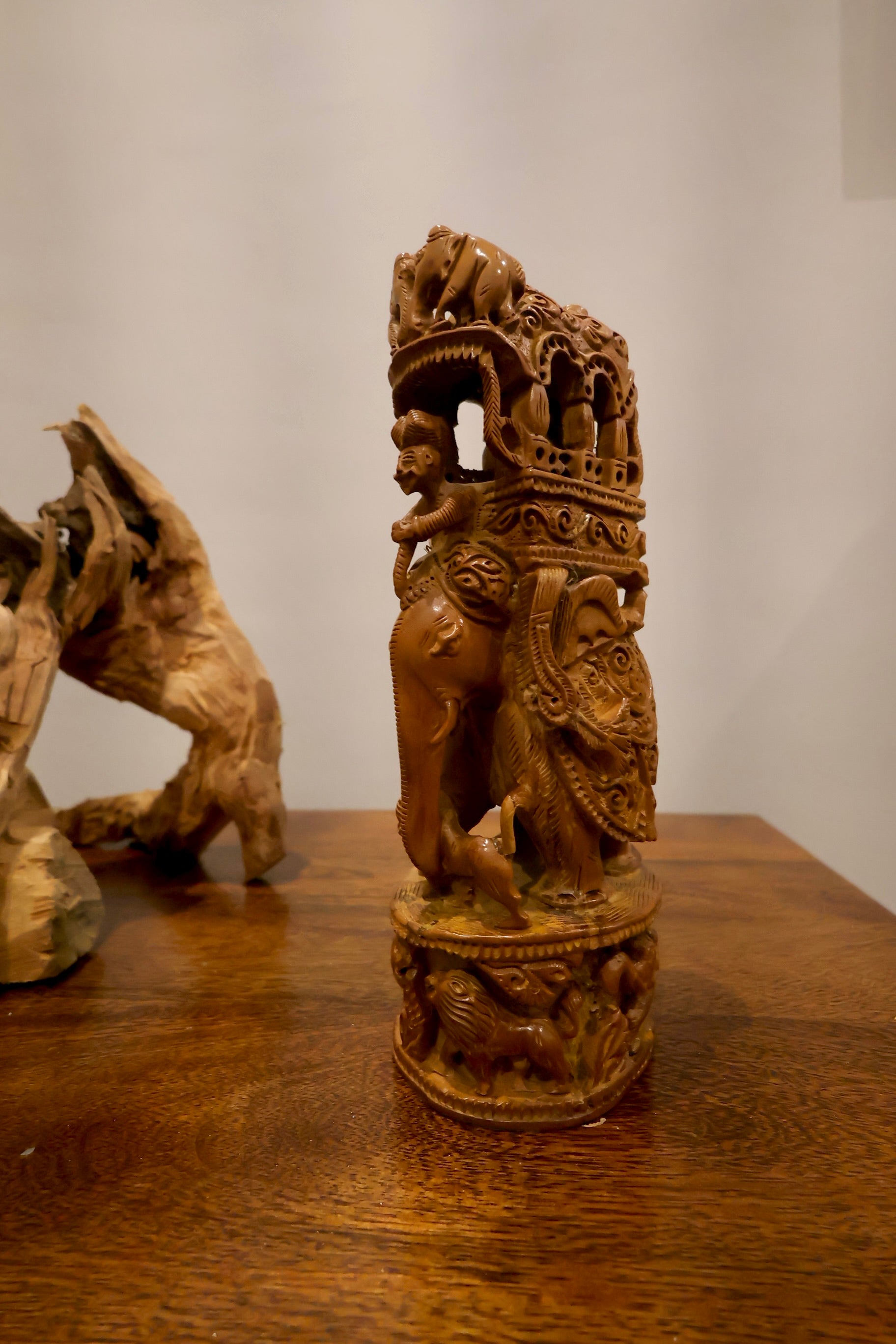 Sandalwood Antique Royal Safari Statue – Malji Arts India : CRAFTS OF INDIA